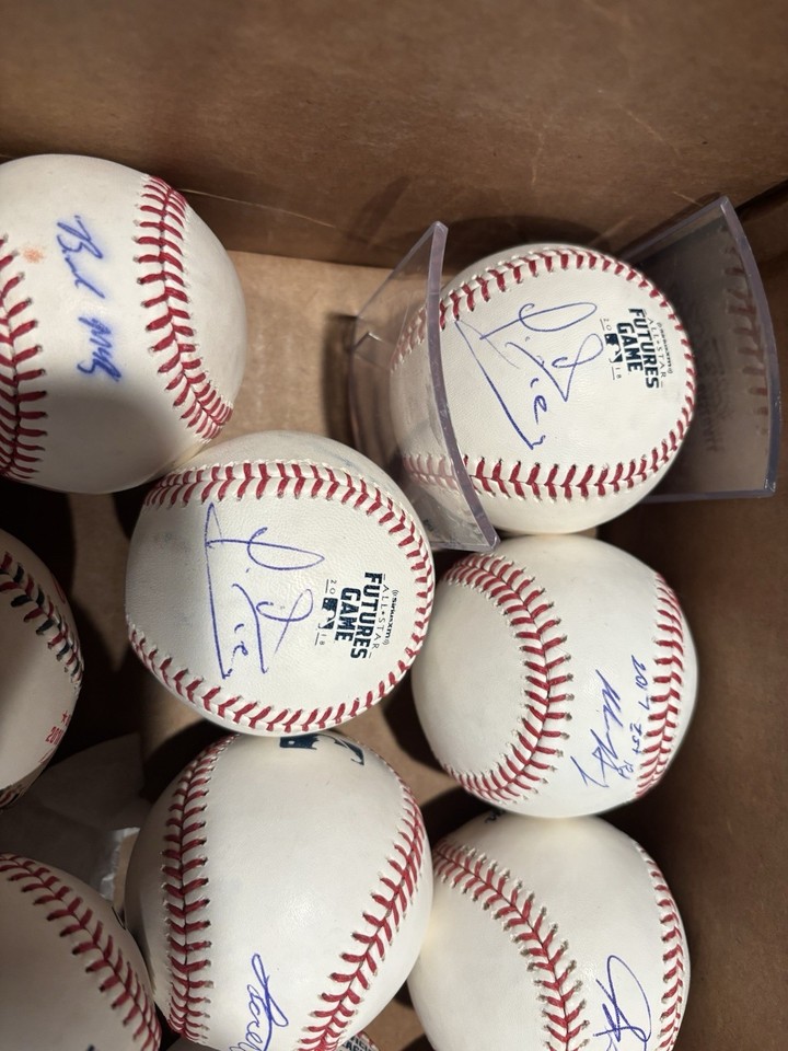 (44) Signed Rawlings Baseball Lot 2015-19 MLB Players Autograph- WORLD ...