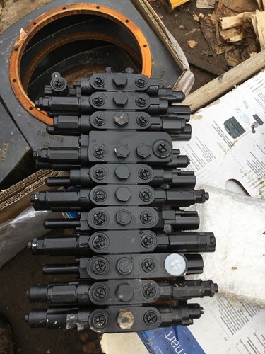 JCB 8014 CTS, 8016 CTS, 8018 CTS Valve Block P/N 333/W3248 | eBay UK