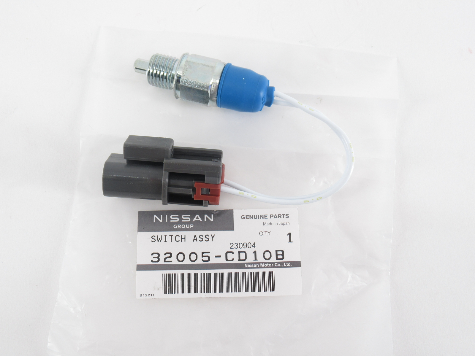 Genuine OEM Nissan 32005-CD10B Reverse Lamp Switch 05-19 Frontier 05-15 ...