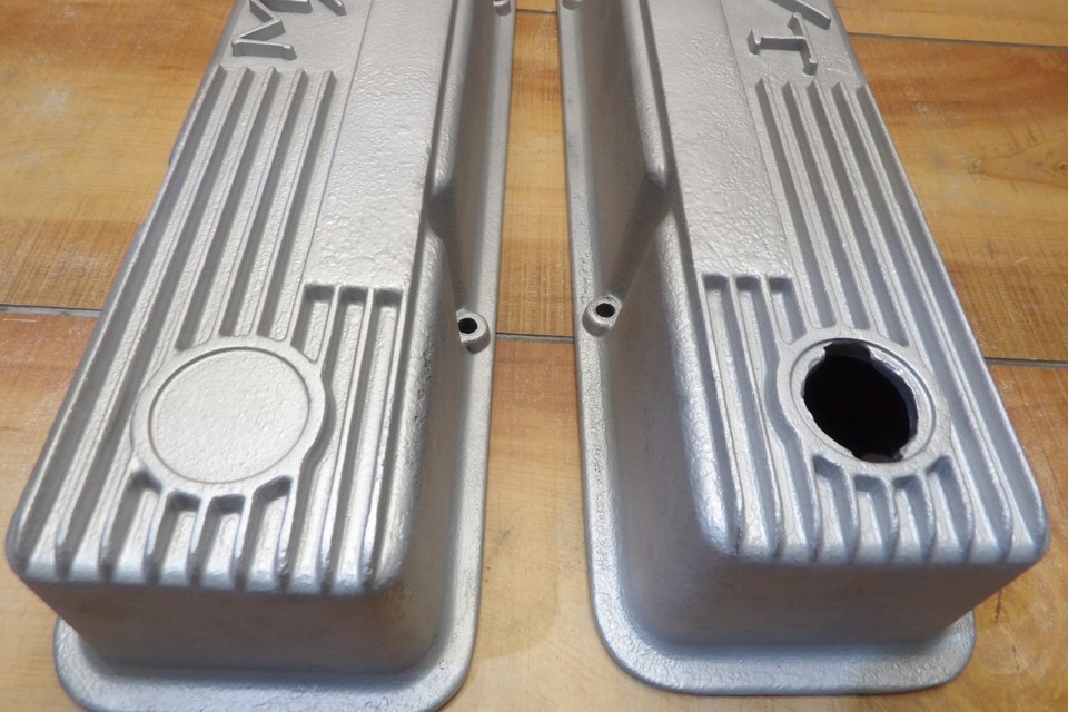 Mickey Thompson Valve Covers Small Block Chevy 327 Finned Aluminum ...