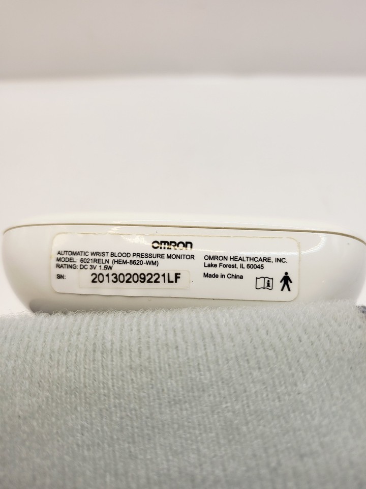 Omron ReliOn Automatic Wrist Blood Pressure Monitor 6021RELN | eBay