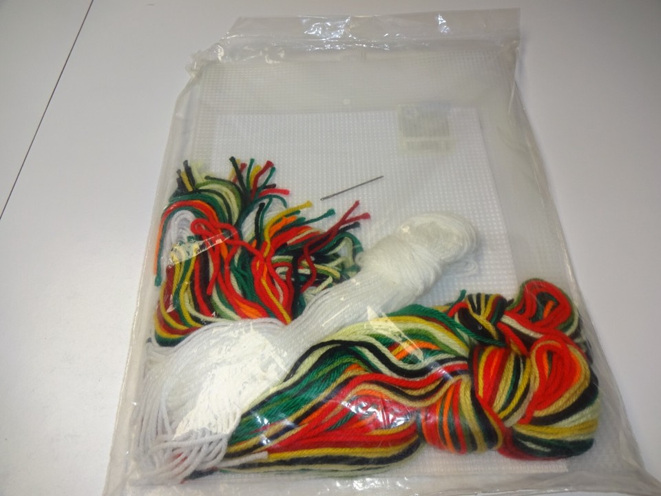 Vintage NOS Outback Enterprises Butterfly Oval Plastic Canvas Kit 9099 ...