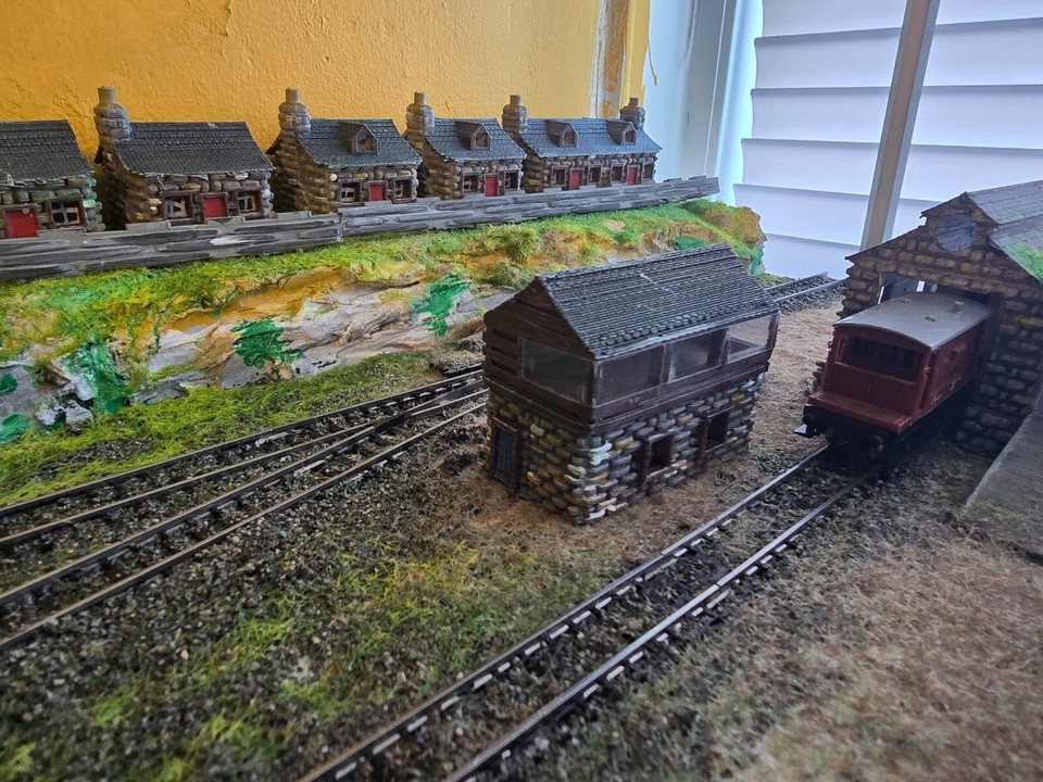 TT120 gauge Stonewall engine shed and signal box **UNPAINTED** | eBay UK