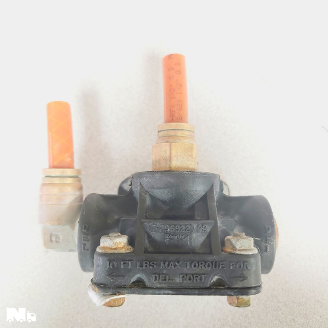 Bendix Quick Release Air Relay Valve Part T-296922 10-12 FT Lbs Max ...