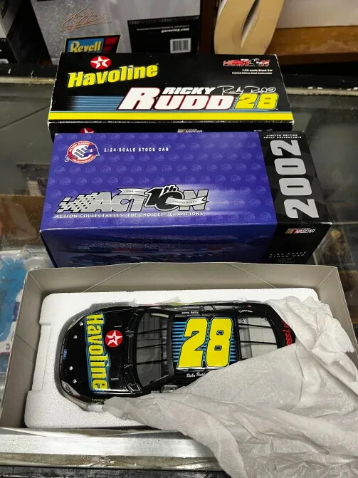 Ricky Rudd #28 Havoline 2002 Taurus Car Bank 1/804 - 1:24 Scale NASCAR ...