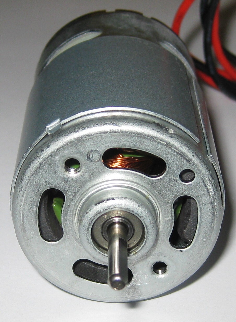 12 V - 3400 RPM - Slow Speed Electric DC Motor w/ Cable + Connector ...