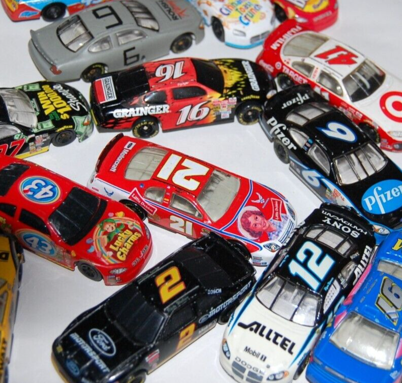 Nascar Diecast Small Hot Wheels Race Cars Lot (17) | eBay