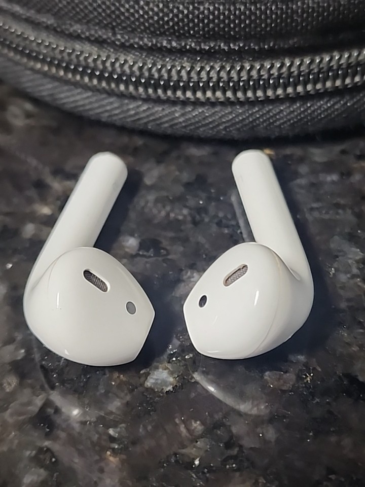 GENUINE Apple AirPods 2nd Generation with Charging Case (Model A1602 ...