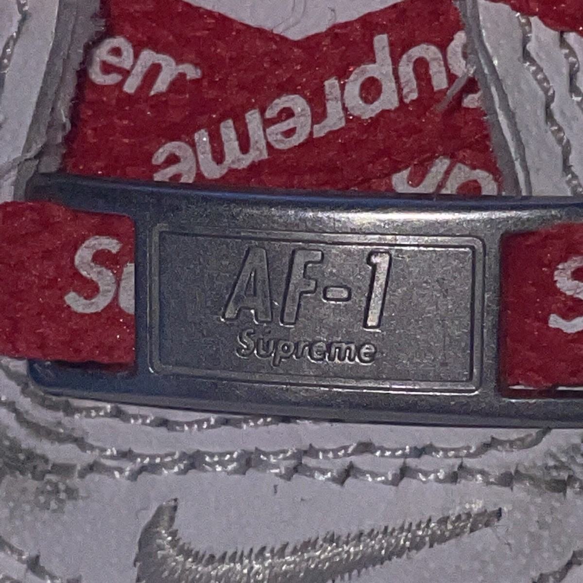 Size 4 - Nike Air Force 1 x Supreme Low Box Logo - White Size 4 - Nike Air Force 1 x Supreme Low Box Logo - White