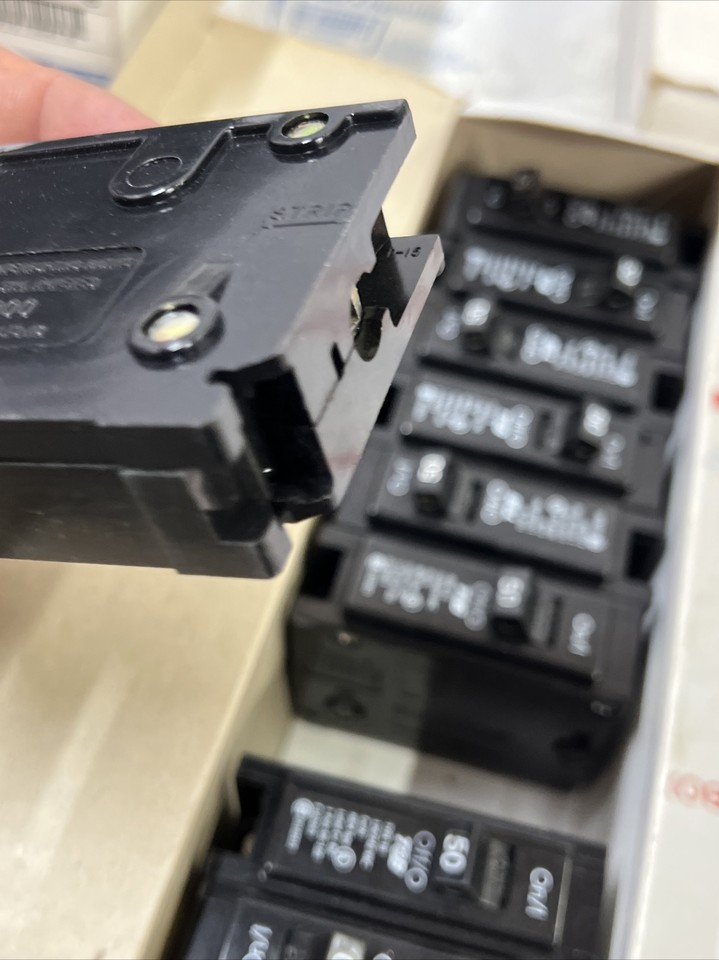 Lot/39 T&B 25A 40A 50A 60A 1P TYPE TB CIRCUIT BREAKER/s TB160 TB125 ...