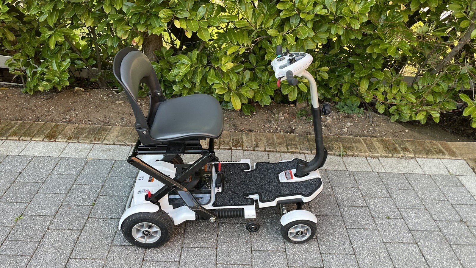 TGA Minimo Plus 4 Folding Portable Mobility Scooter EX DEMO MODEL FULLY ...