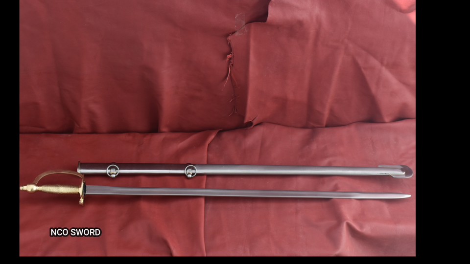 NCO Sword Marine Corps Dress uniform Officer Sword Army Ames NCO Swords ...