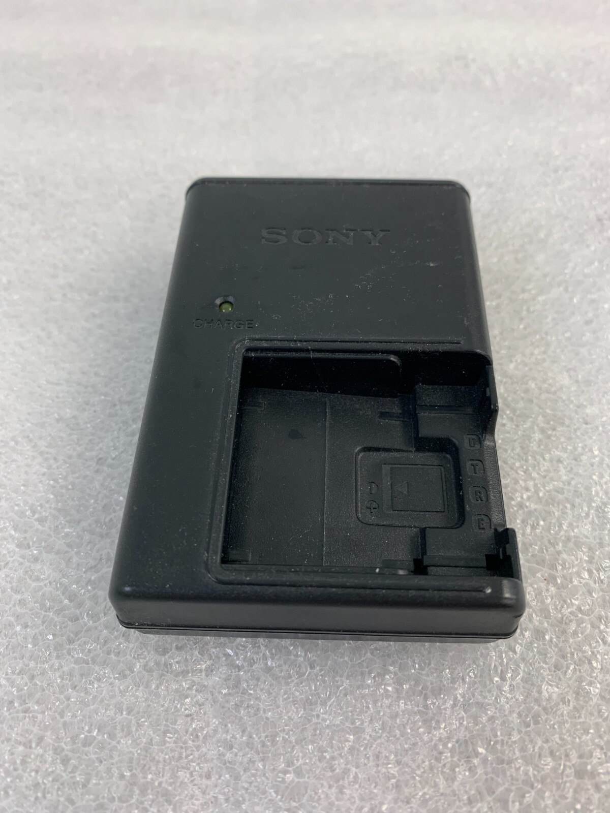 Sony Model Number BC-CSD Battery Charger UNIT ONLY FREE SHIPPING | eBay