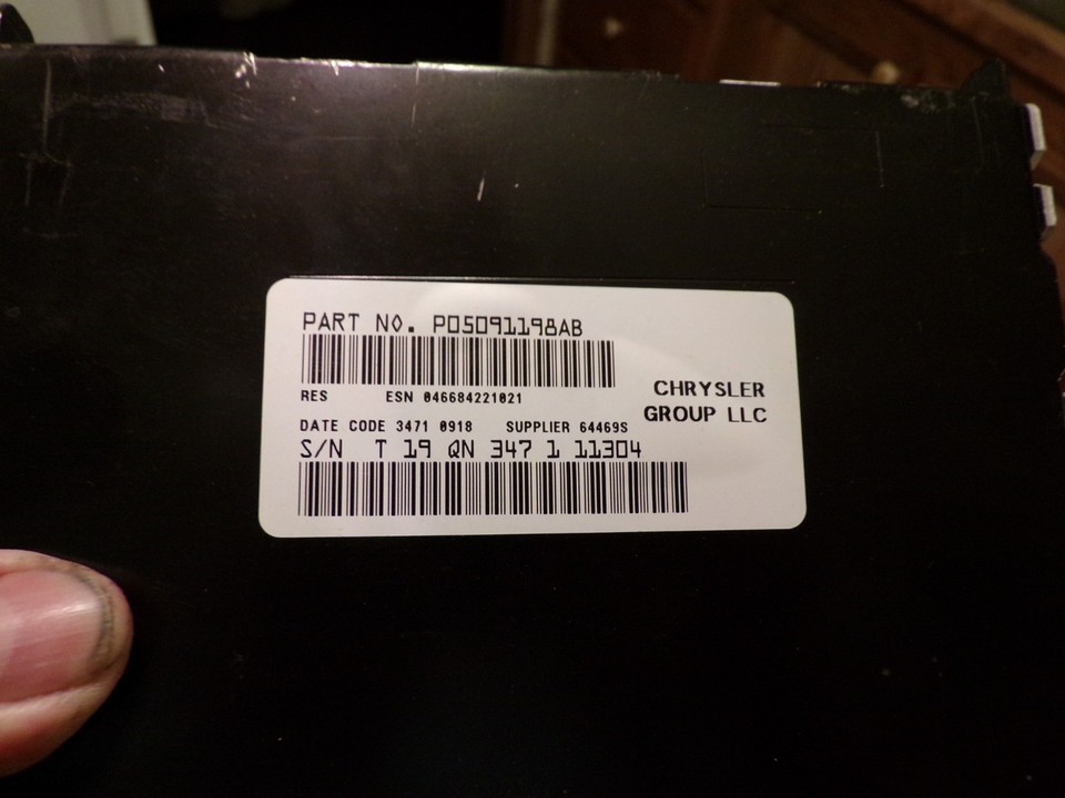 Chrysler Group LLC 2018 JEEP OEM Single Disc CD MP3 Player - PN ...