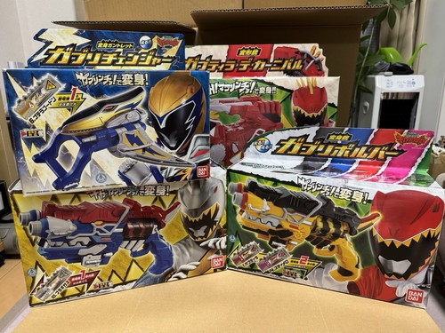 Kyoryuger DX Henshin & Weapons – Gaburevolver, Carnival, MoBuckle ...