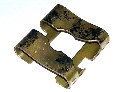 65-74 NOS Side Door Rear Quarter Window Glass Regulator Arm Retainer ...