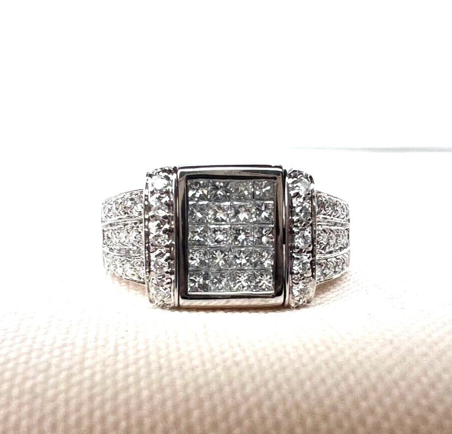 MAGNIFICENT FLIPPED 18K WHITE GOLD DIAMOND SAPPHIRE R… - Gem