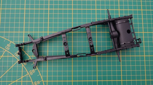 Châssis interne pièce détachée miniature Mercedes Benz SSK 1928 1/18 ...