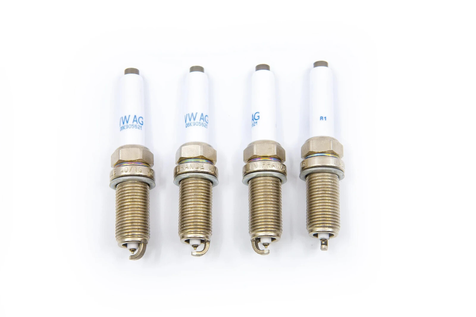 VW Genuine Spark Plugs (x4) - 06K905621 Audi 8V S3/TT/TTS & Volkswagen ...