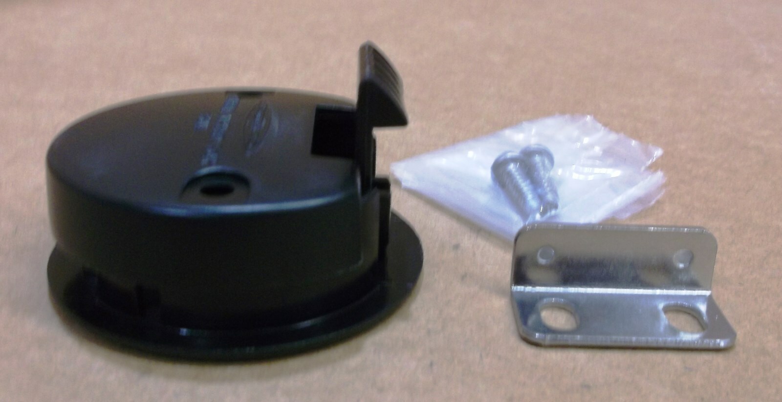SOUTHCO M1-82 FLUSH SIMPLICITY LATCHES BLACK (Box of 2) for sale online ...