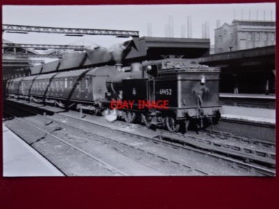 PHOTO LNER CLASS N1 LOCO NO 69452 AT LEEDS | eBay