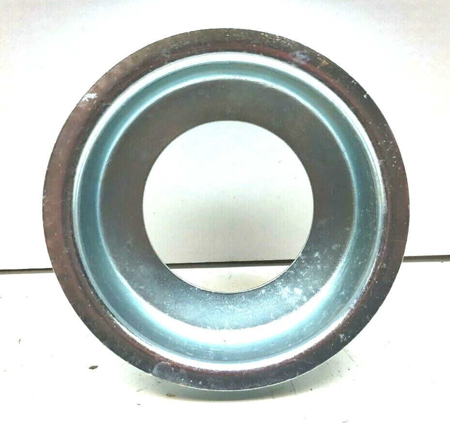 REPRO FRONT WHEEL HUB FELT RETAINER CUP FOR JOHN DEERE TRACTORS A 50 60 ...