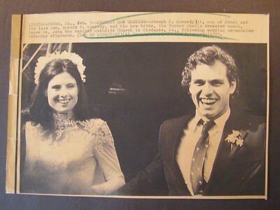 AP Wire Press Photo 1979 Joseph P Kennedy II & his wife Sheila Brewster ...