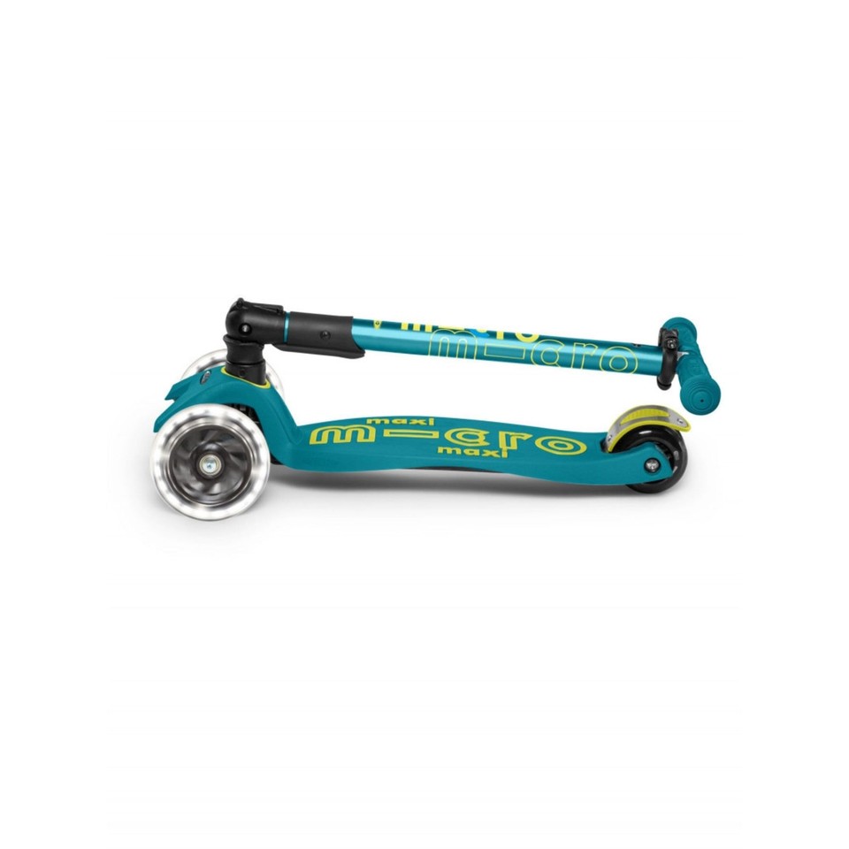 Micro Kickboard - Maxi Deluxe Foldable LED - Three Wheeled, Lean-to ...