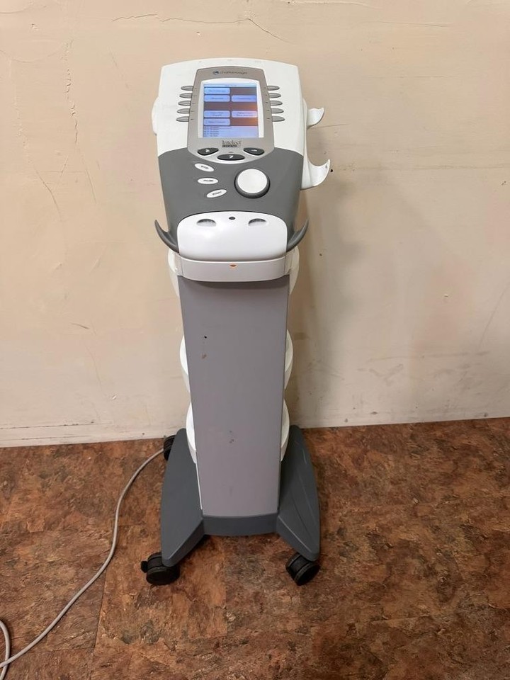 Chattanooga Intelect Legend XT 2760 W/ Cart 4 Channel Electrotherapy V ...