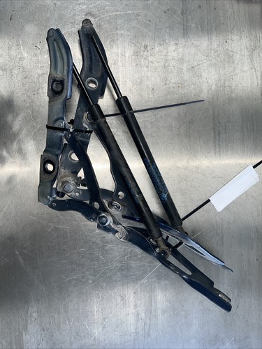 BMW SERIES 3 E90 GENUINE PAIR OF BOOTLID TAILGATE HINGES ...