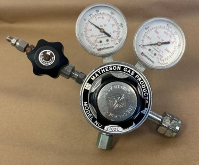 MATHESON GAS PRODUCTS MODEL 3102C 350 REGULATOR W/ GAUGE 63-3133, 63 ...