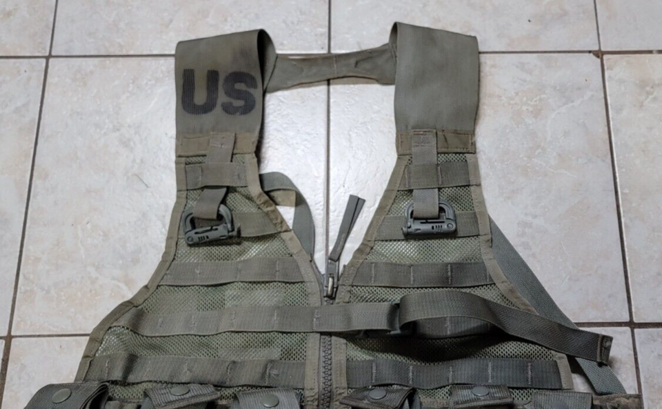 MOLLE II FIGHTING LOAD CARRIER VEST ACU CAMO w/ Mag Pouches 8465-01-525 ...