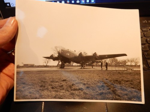 466 Squadron RAAF Halifax at Leconfield 1944 ORIG WW2 SILVER GELATIN ...