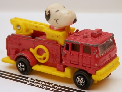 Isuzu Fire Bucket Truck Snoopy Peanuts Mini Diecast AVIVA | eBay