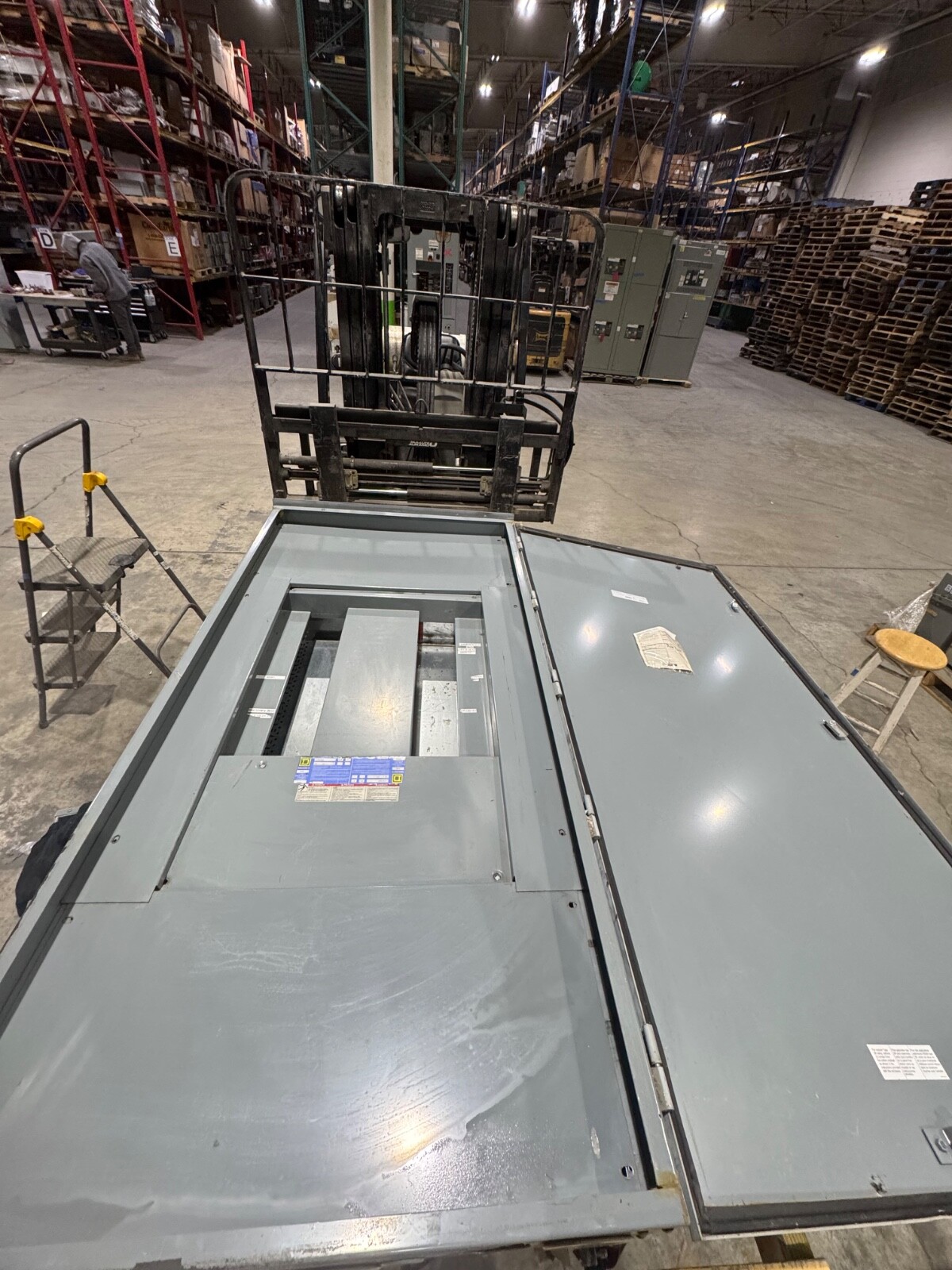 SQUARE D 600 Amp 3R HCm Panel Panelboard 480v/277v 208V 120 240 3 PHASE ...