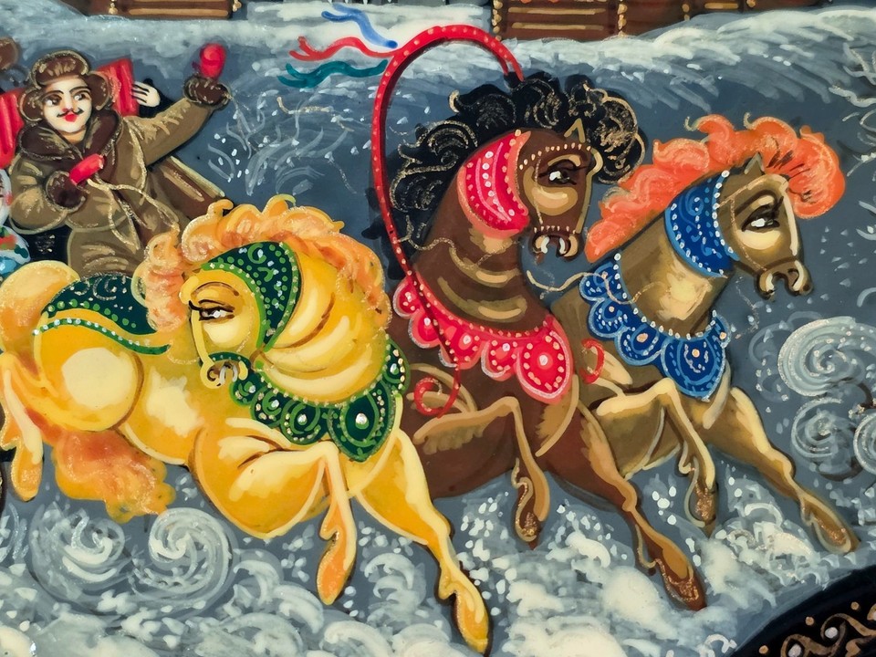 Hand Painted Laquer Trinket Box w/ people & carriage, Fedoskino Russia ...