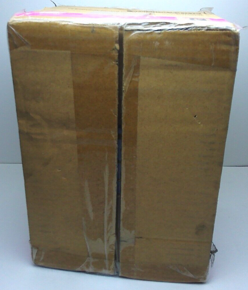 BLOWOUT! Roblox Series 4 Green Cube Mystery Cubes! FULL CASE w/ DISPLAY ...