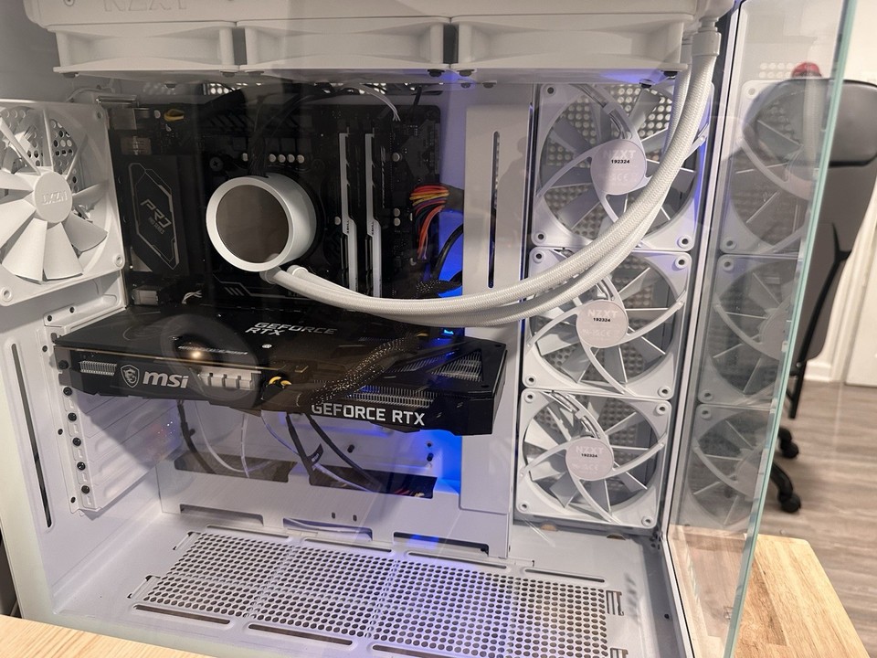 Custom built high-end Gaming PC | High FPS | NZXT Water Cooler ...