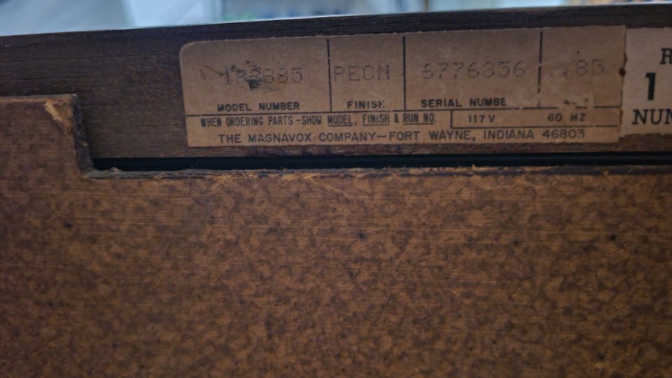 Antique Magnavox radio, record, and 8-track floor model stereo system ...