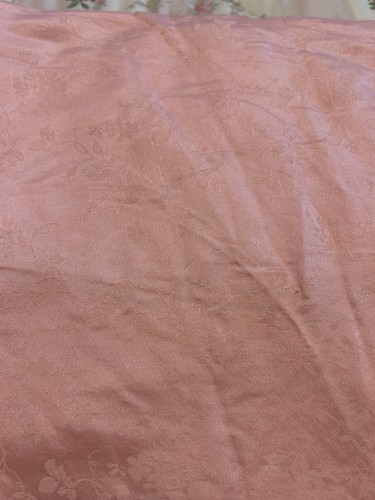 All Bella Notte Must Go!! Bubble Gum Pink Marie Silk Queen Fitted Sheet ...