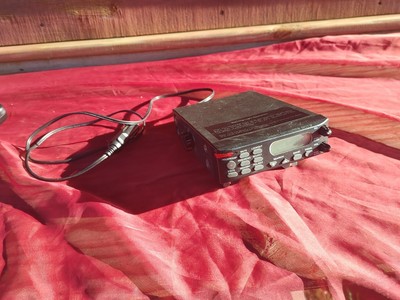 UNIDEN BearTracker SCANNER 800 BCT7 Police Fire/News/Highway/Radio w ...