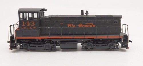 Athearn 3932 HO Rio Grande SW 1000 Powered Diesel Locomotive #143 EX | eBay