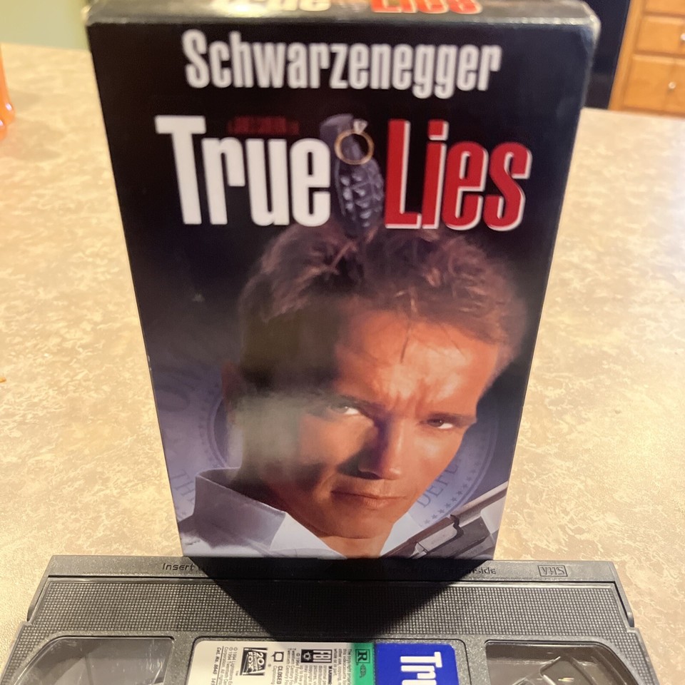 True Lies VHS 1995 Arnold Schwarzenegger Jamie Lee Curtis Tom Arnold ...