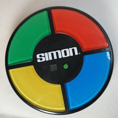 Hasbro Simon Says Electronic Game Built in Screen Counter 2013 - Tested ...