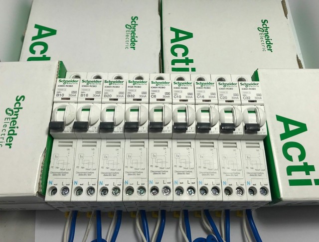 4 X Schneider RCBO 10 Amp 10ka C Type Acti 9 BS 61009 for sale online ...