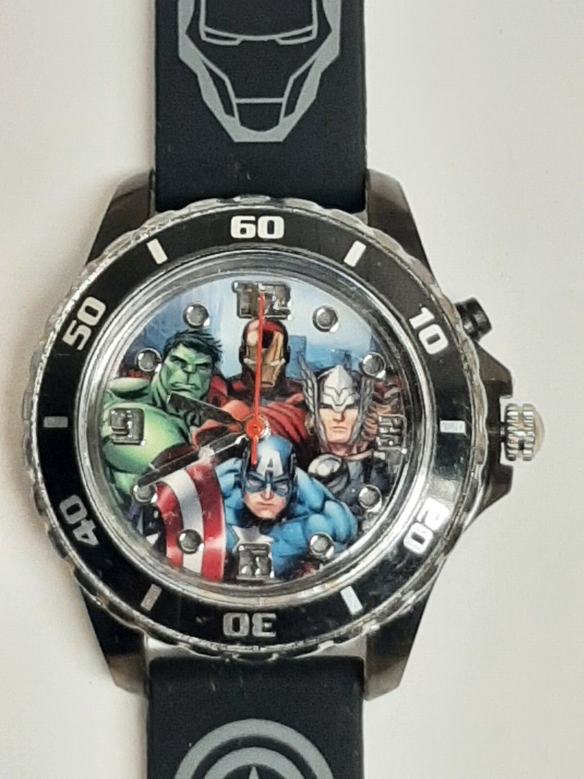 Marvel / Accutime Watch: The Avengers Light-Up w/ Black Rubber Band ...