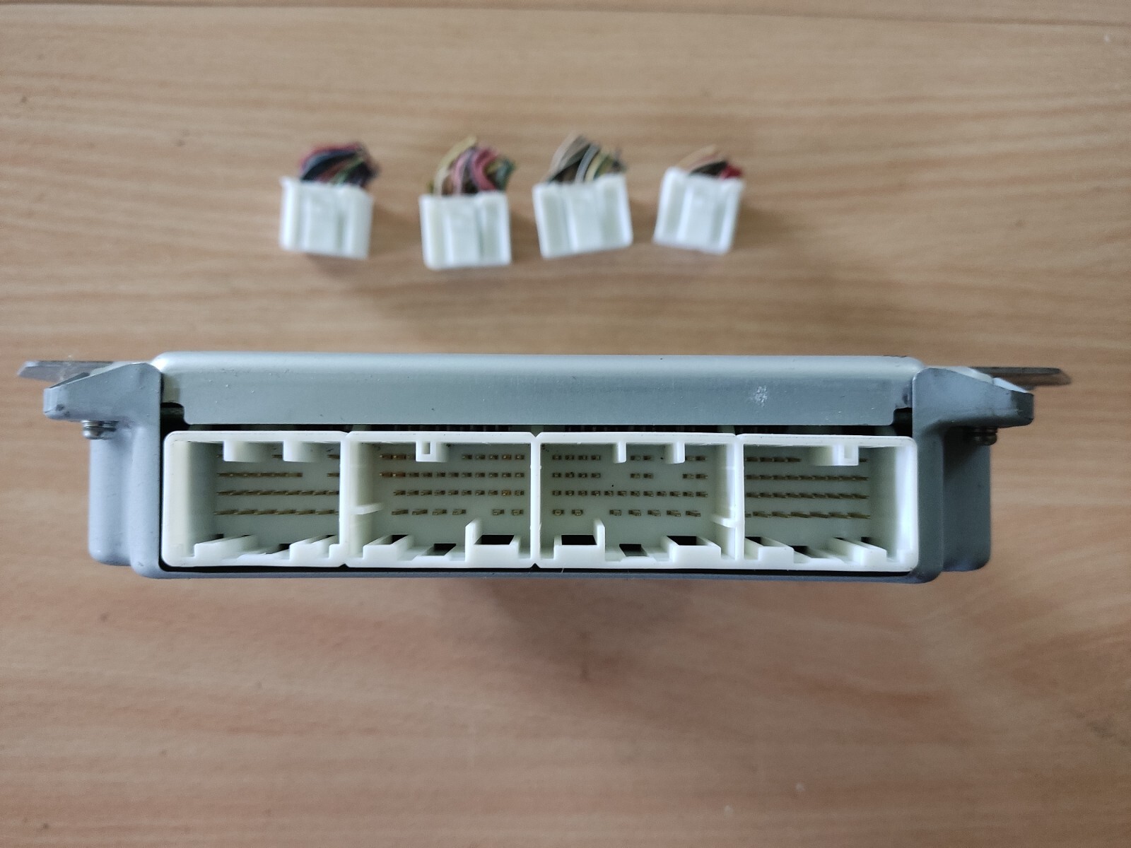 Subaru Legacy 2005 2.5petrol Engine control Unit G6 22611AK281 Denso ...