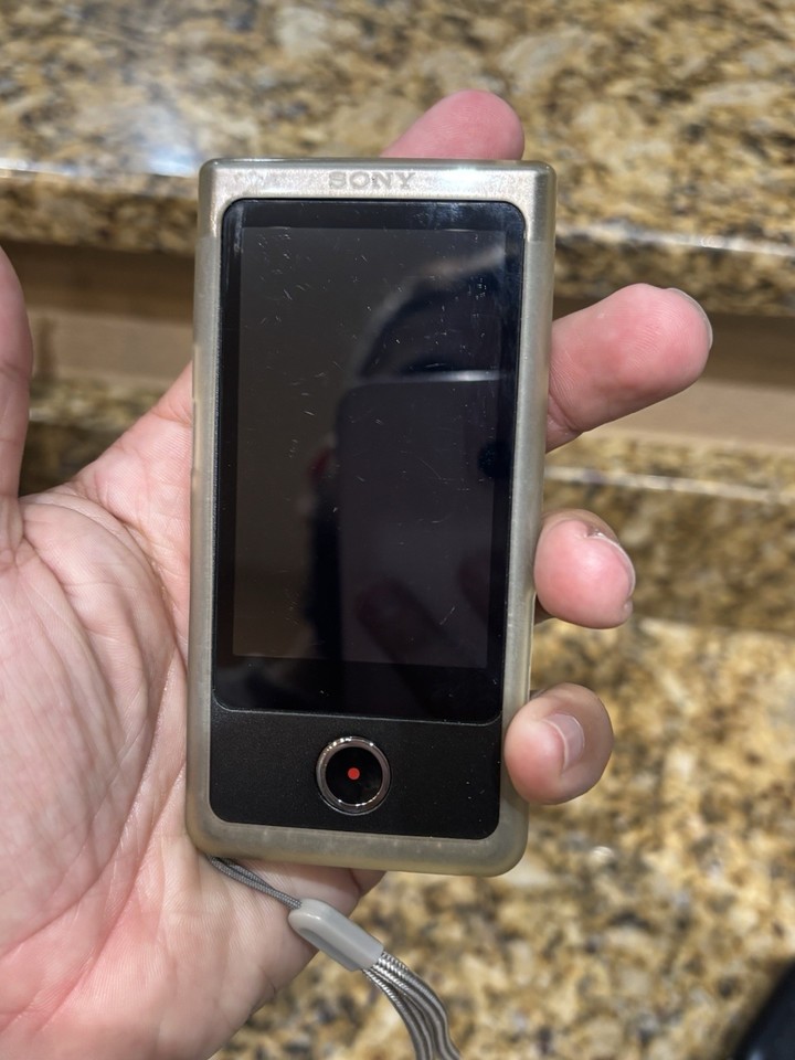 Sony Bloggie Camera MHS-FS2 Camcorder 4GB Dual Screen Black Tested ...