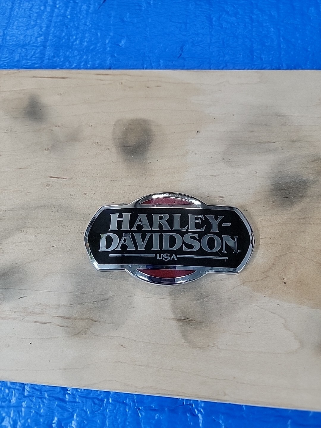 HARLEY TOURING TANK EMBLEM CHROME BLACK AND RED OEM MEDALLION NAME ...