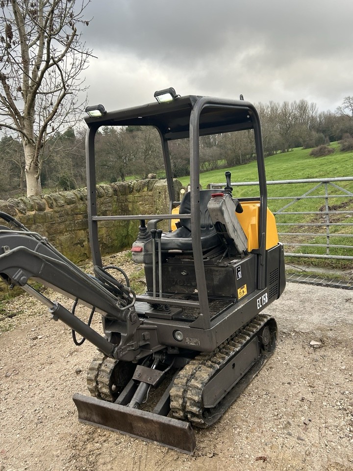 2000 VOLVO EC15B MINI DIGGER NO VAT!! | eBay UK